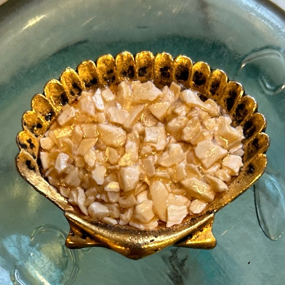 Vintage | Jewelry | Vintage 6s Brushed Golden Metal Scallop Shell ...